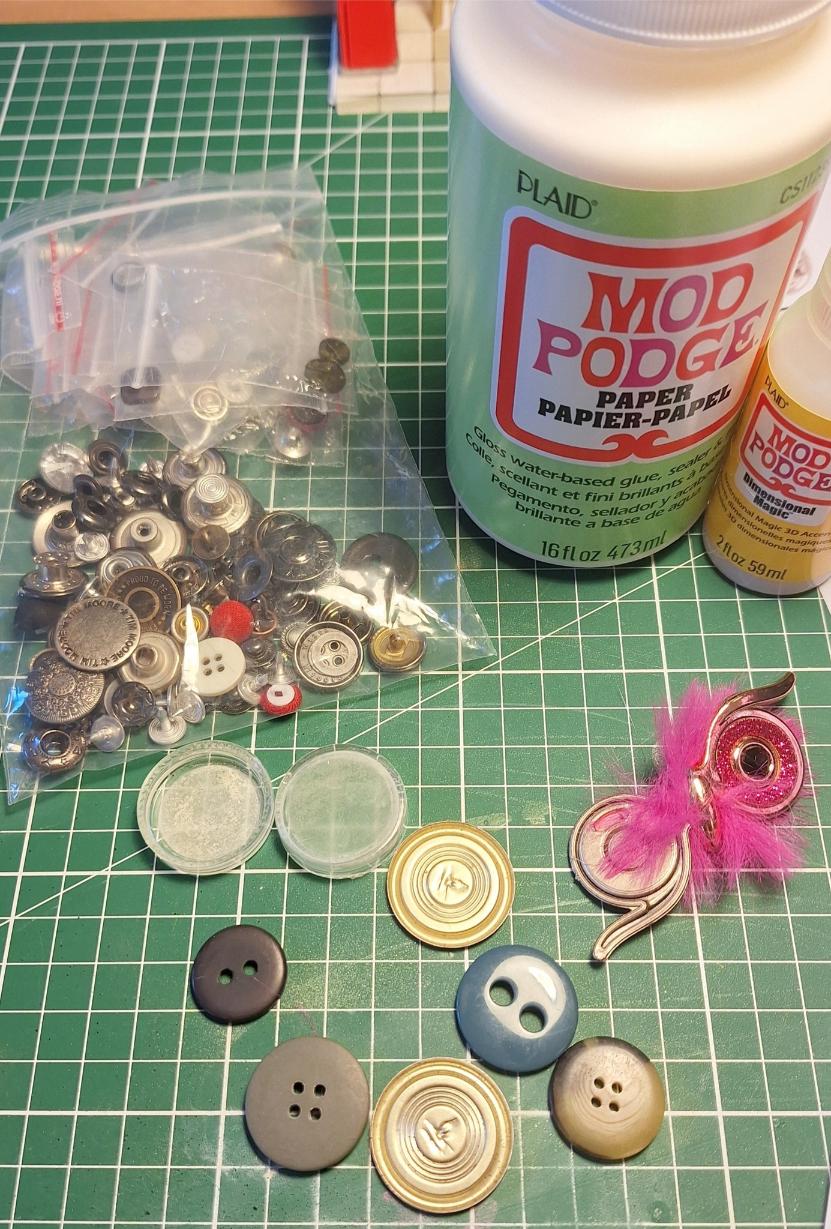 From Trash to Treasure: 3 DIY Methods For Miniature Plates for ...