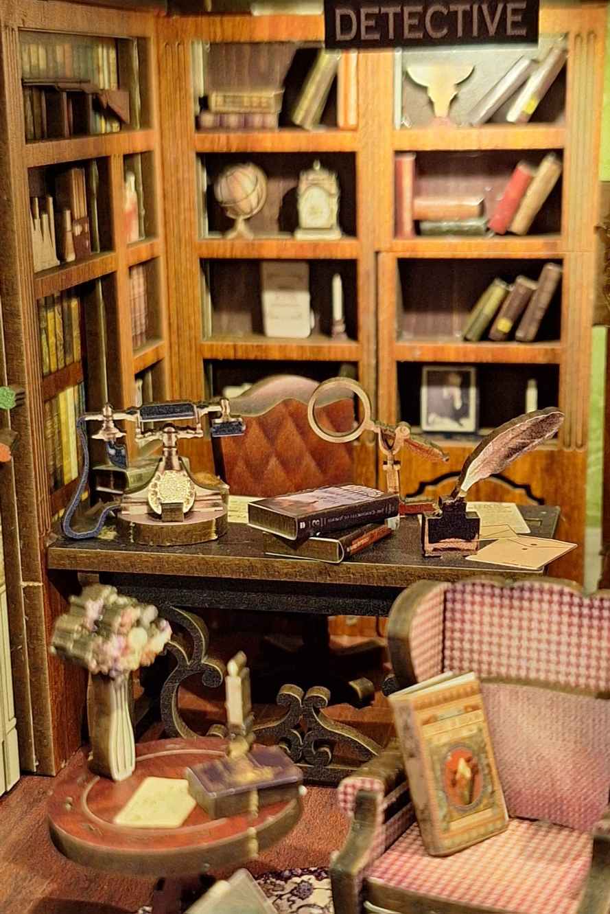 Mini Mysteries: Cutebee's Rose Detective Agency Book Nook Solves It All ...