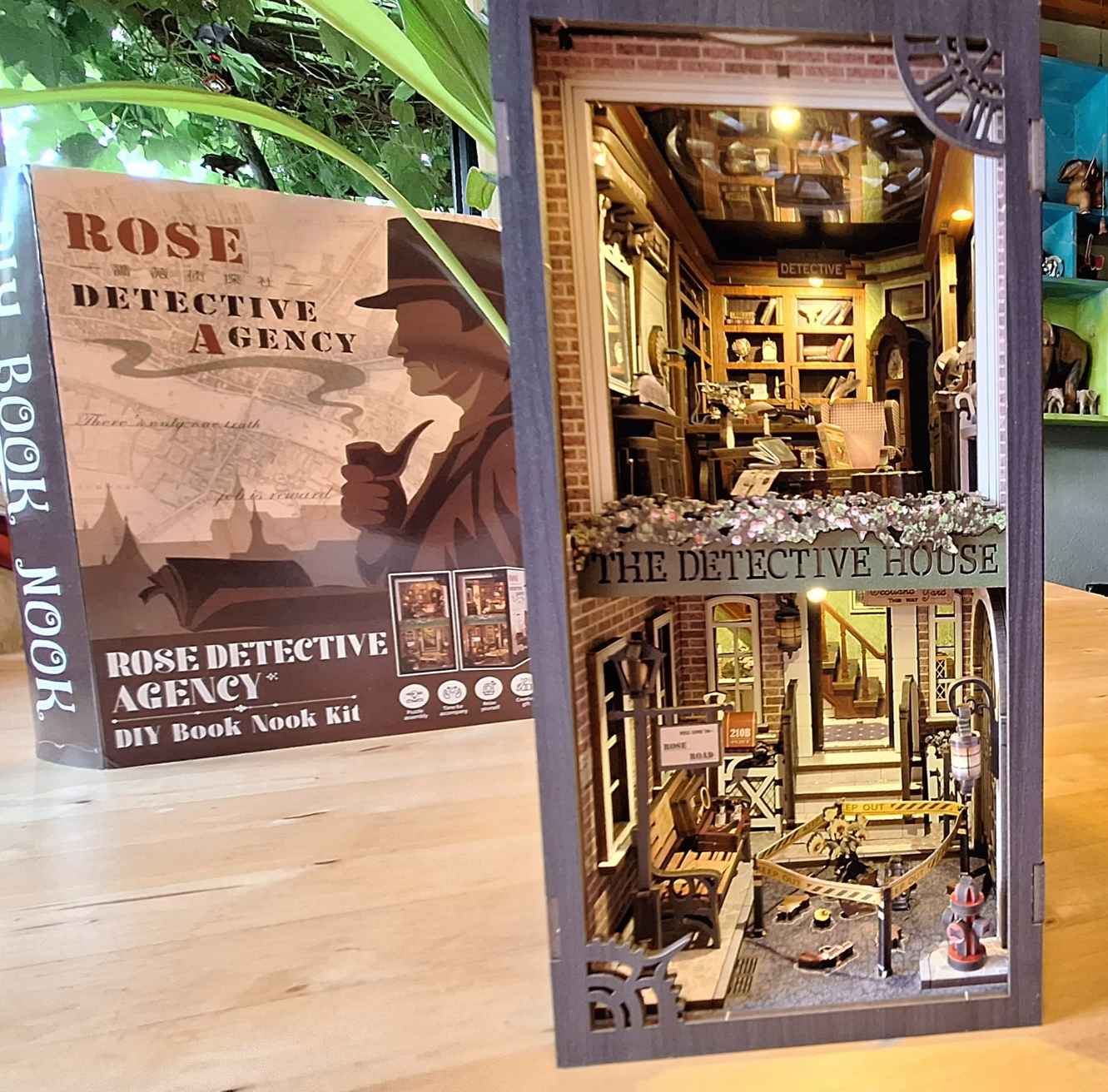 Mini Mysteries: Cutebee's Rose Detective Agency Book Nook Solves It All ...