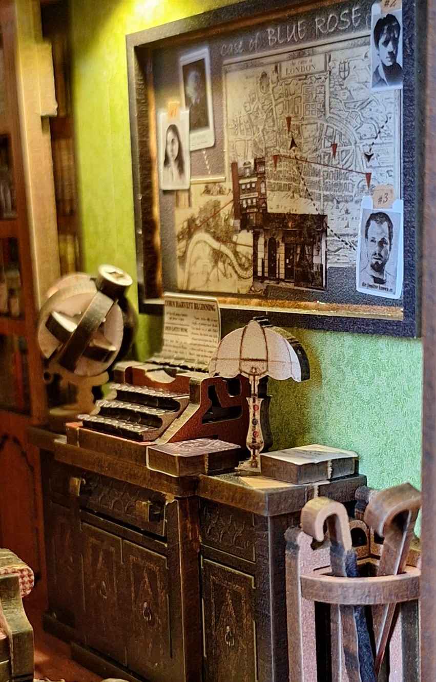 Mini Mysteries: Cutebee's Rose Detective Agency Book Nook Solves It All ...