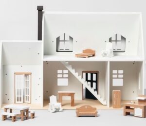 41 Homemade Dollhouses That Will Make You Want To Be A Tiny Person
