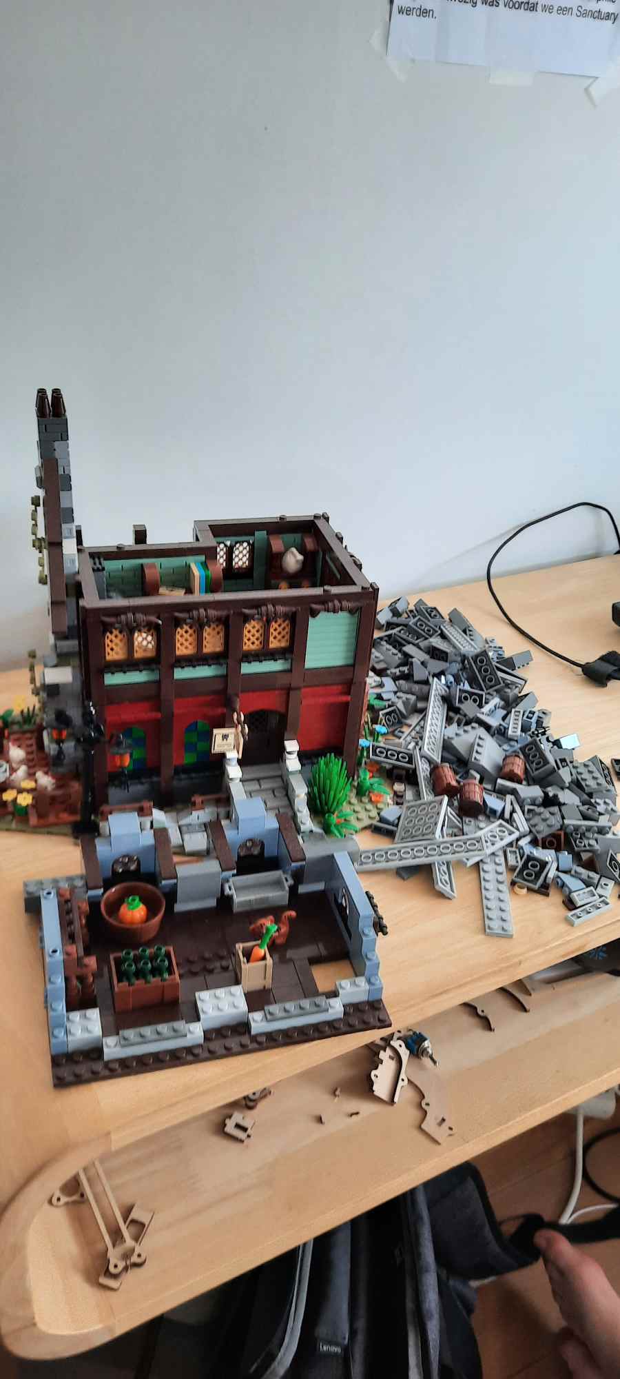 Pretty Lego From China: My First Miniature Lego House Review By ...