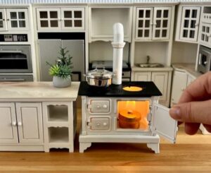 What Is Miniature Cooking? A Relaxing Trend!