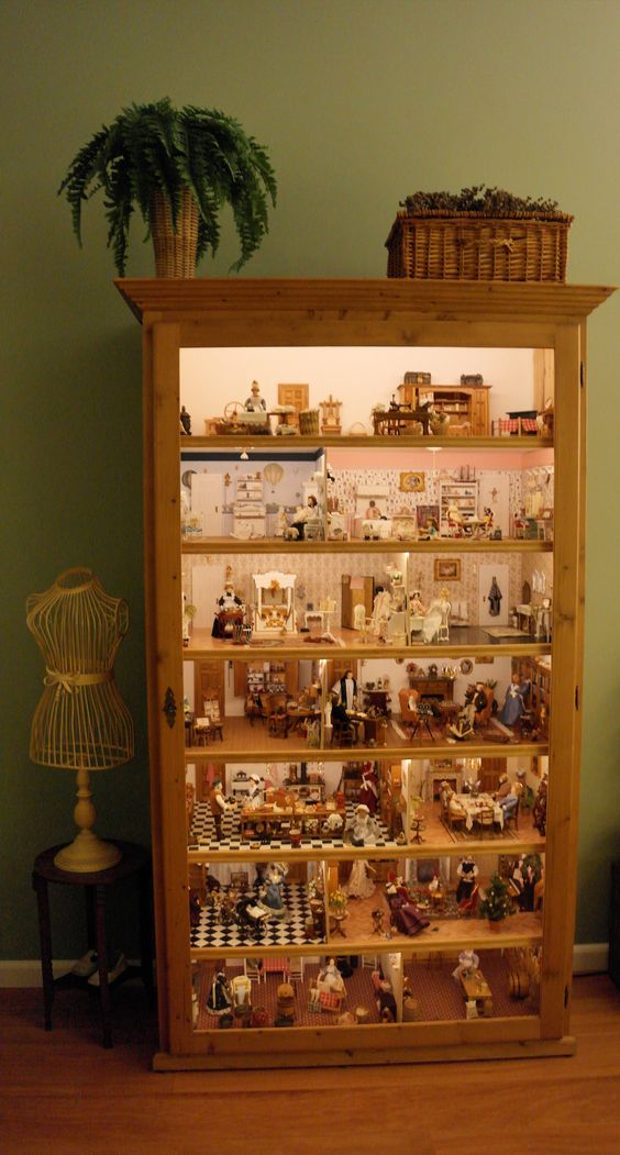 Another Antique Dollhouse Style = Dutch Cabinet Dollhouses - Welcome to ...
